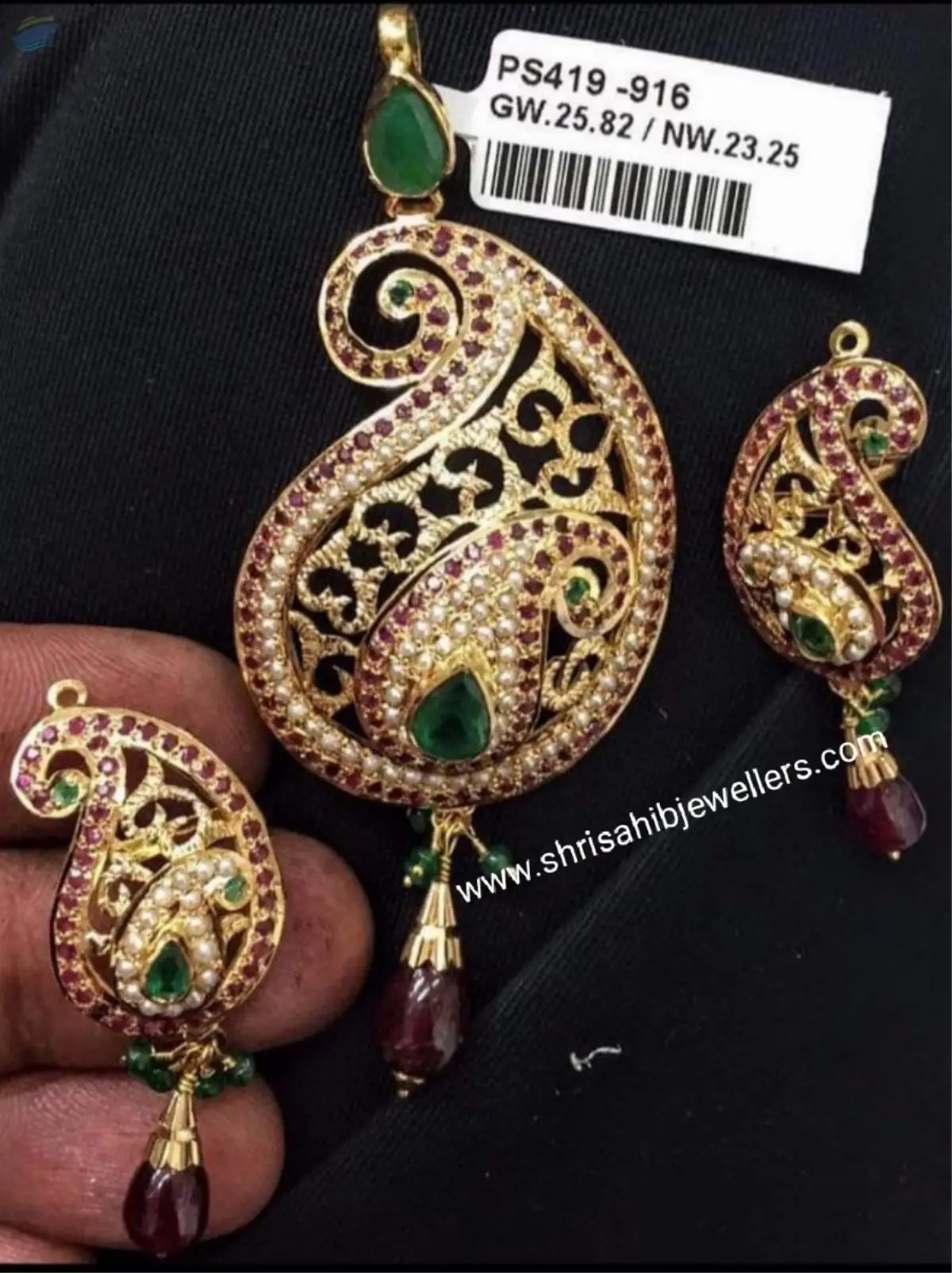Ruby Green Laminated Pearls Jadau Pendent Set by Shri Sahib Jewellers. Supplier from India ...